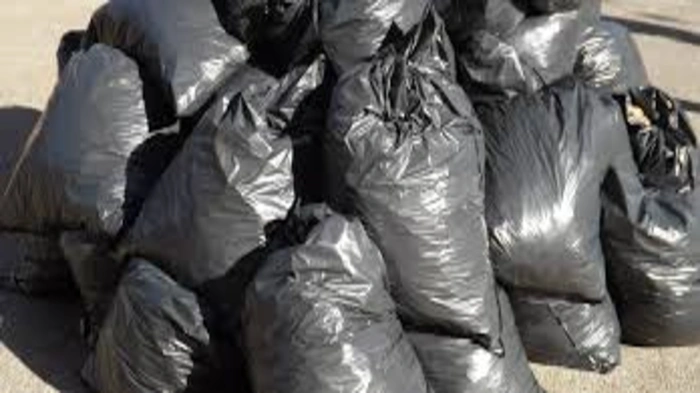 What is black plastic, and is it suitable for disposal? Let’s learn more!